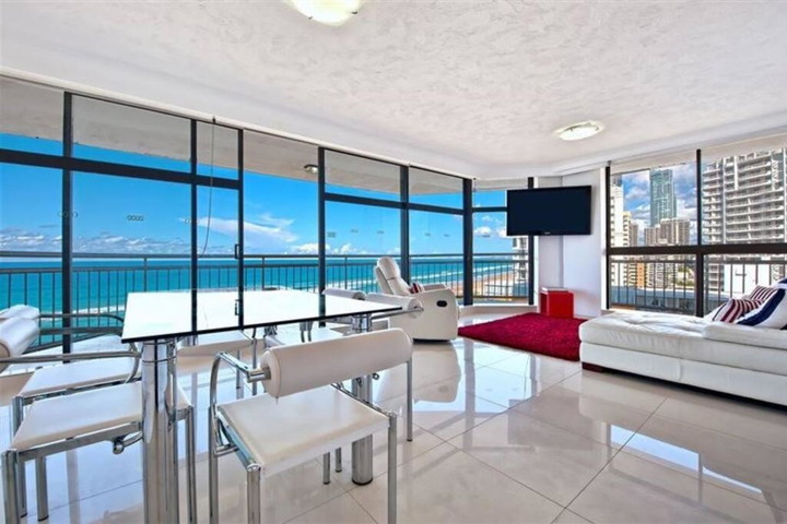 Surfers Paradise Apartment With Amazing Views - South Stradbroke Island
