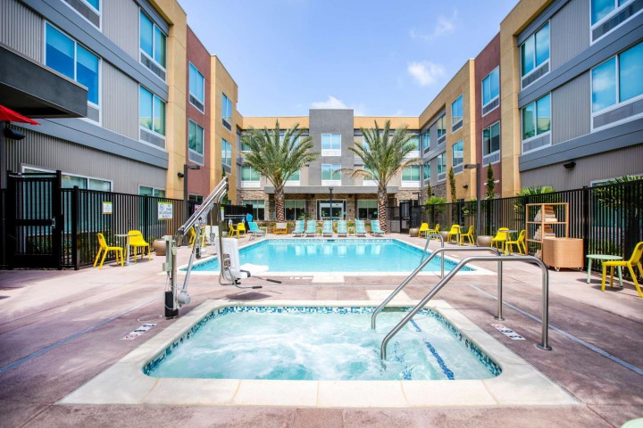 Home2 Suites By Hilton Carlsbad, Ca - Rancho Santa Fe, CA