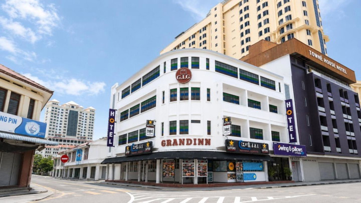 Swing & Pillows - Grand Inn George Town Penang - George Town