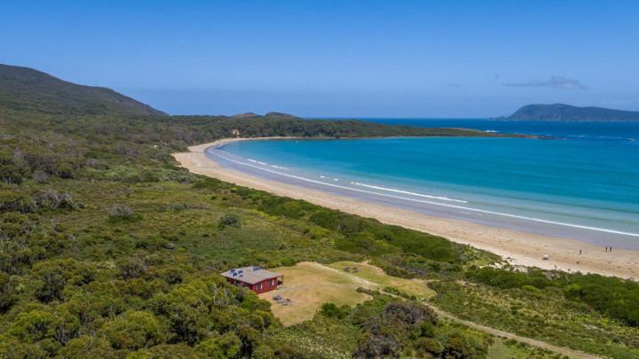Cloudy Bay Cabin - Tasmania