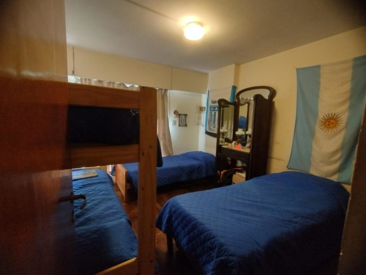 Cama En Habitacion Compartida - Córdoba, Argentina