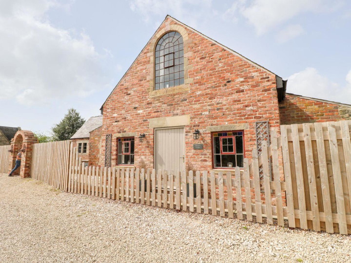 Hunters Lodge At Wildersley Farm - Derby