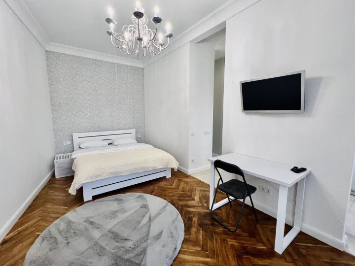Kyiv Old Town Apartment Near Golden Gate - Kiev