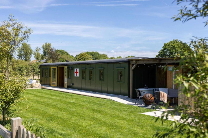 Beautifully Restored Ww2 Carriage - Sleeps 6 - Emsworth