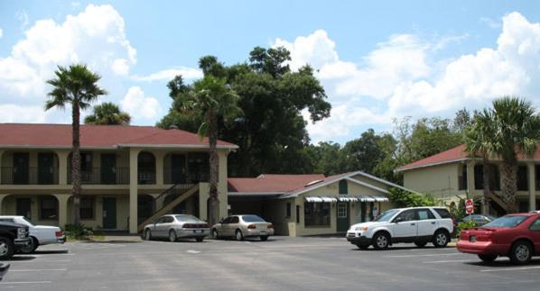 Orange City Motel - Orange City - Orange City, FL