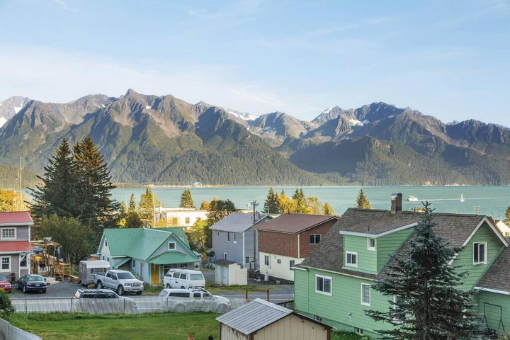 Alaska's Point Of View Full Suite - Seward, AK