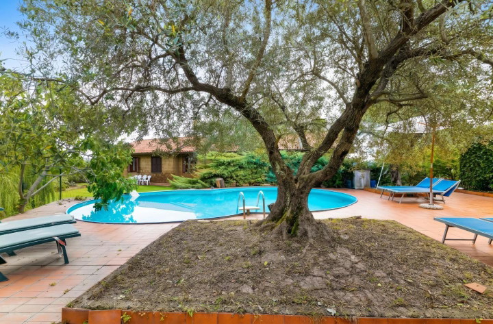 Welcoming Apartment In Fabrica Di Roma - 140 Sqm, Private Pool - Italy