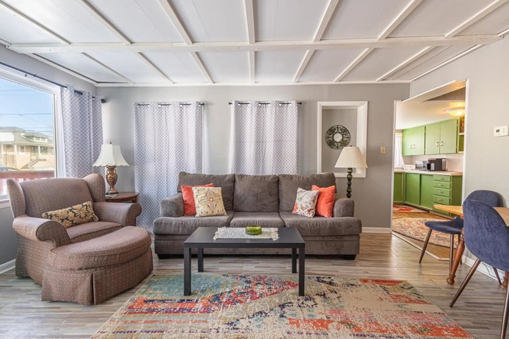 Rustic 2 Bedroom Boho Apartment - Wyoming