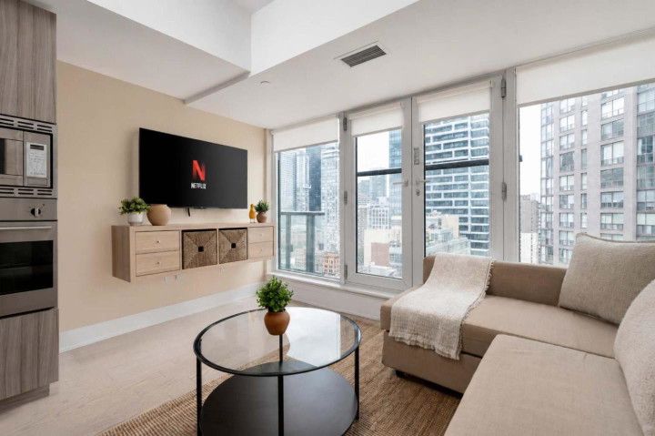 Scenic View Condo Near Uoft Sleeps 4 With Sofa Bed! - Mississauga