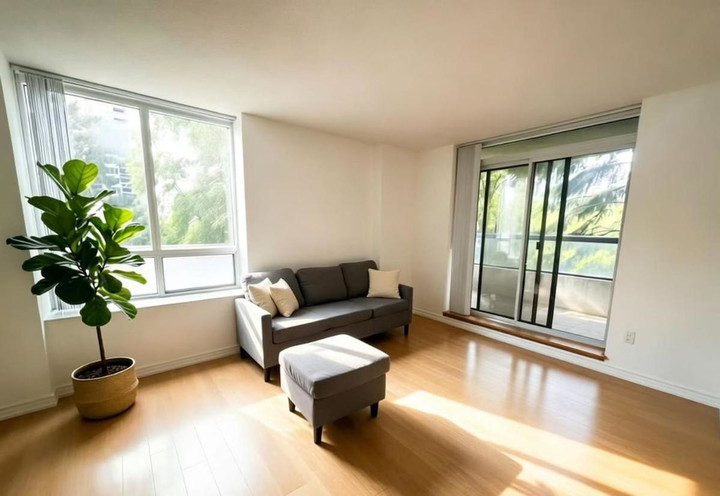 Modern 2 Bedroom 2 Bathroom Suite With Free Parking Near Finch Subway Station - Ontario
