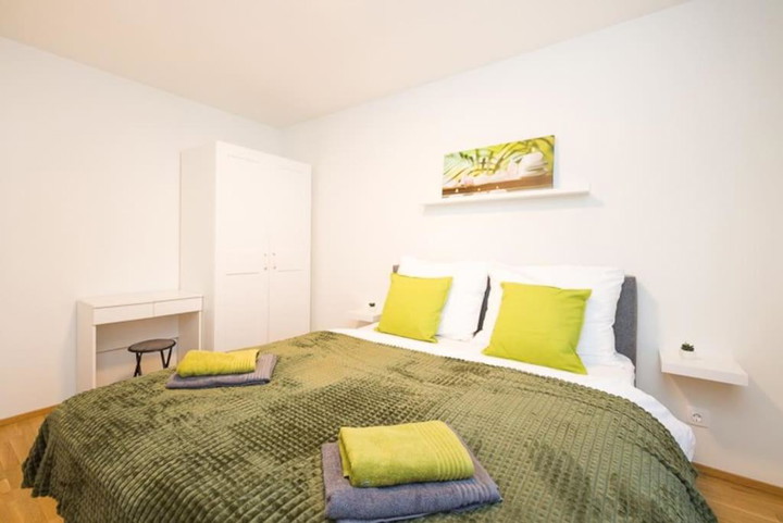 Deluxe City Apartment With Balcony! Free Garage Parking Included! - Wien
