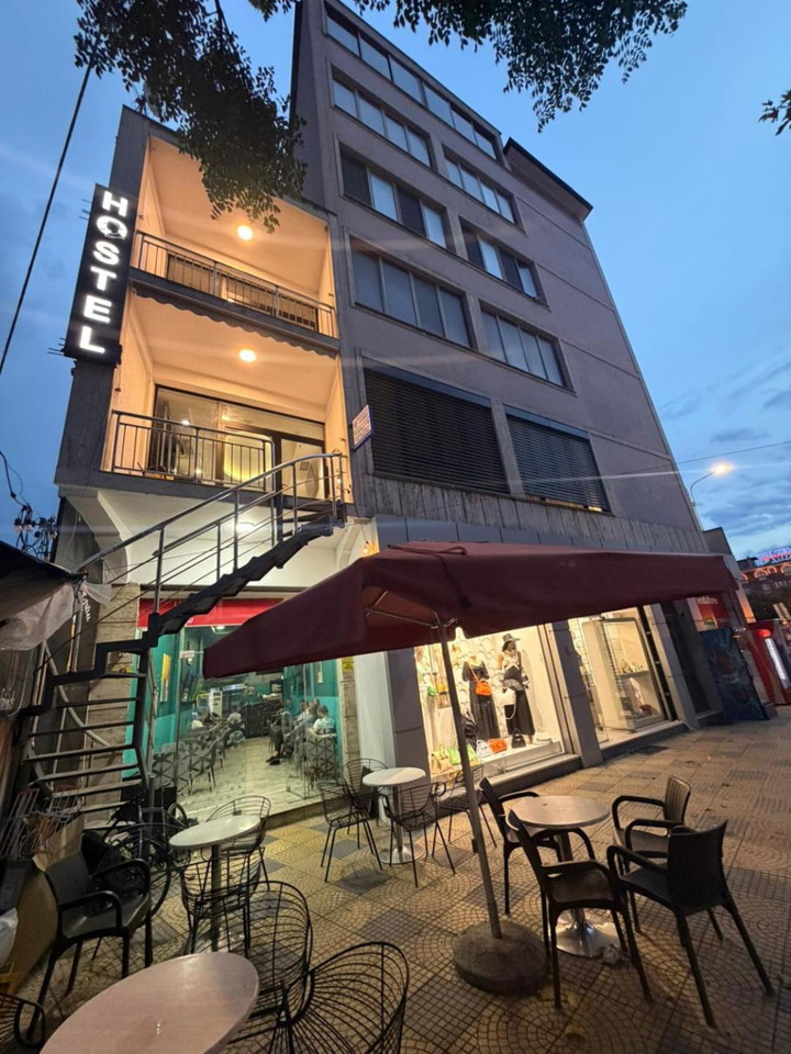 Englishman Hostel Shkoder Backpackers Instant Sleep - Albania