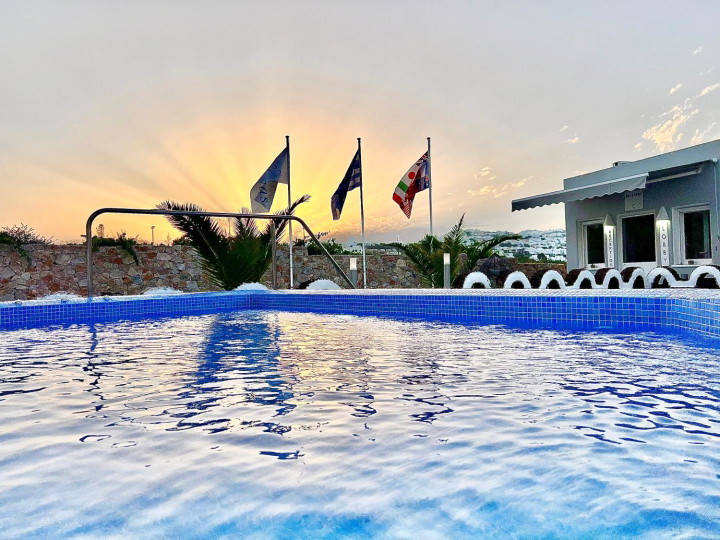 Hotel Lodos - Santorini