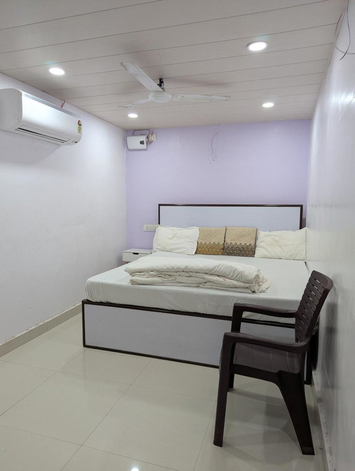 Meenakshi Guest House - Varanasi