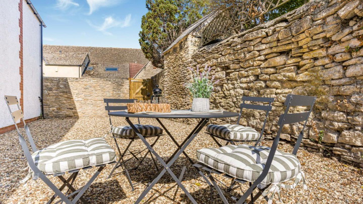 Cotswolds 2-bed Cottage With Garden, Parking, Central Location - Bibury