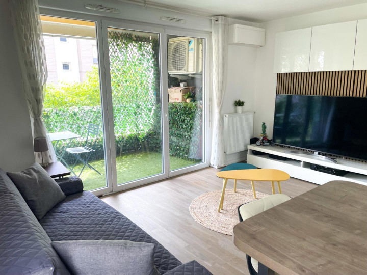 Splendid Modern Duplex With 4 Bedrooms, Very Close To Paris, Metro "Rer A" At 250m, Fast Wifi, Parking - Nanterre