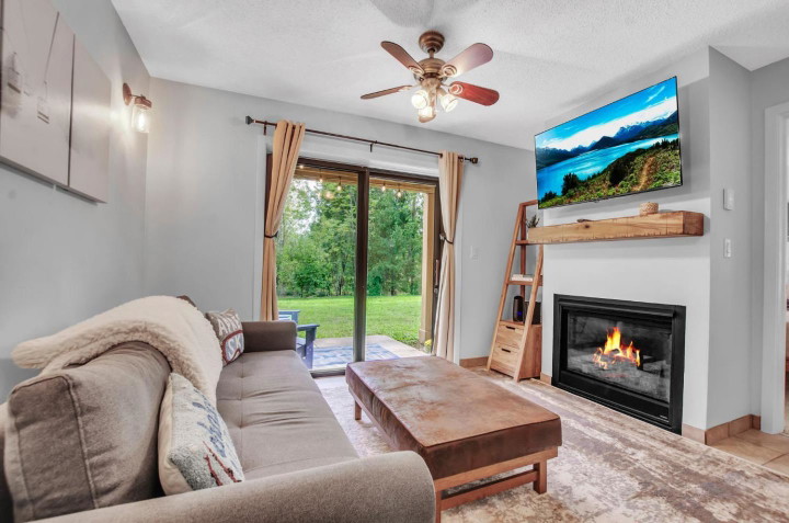 King Bed Patio Scenic Views Pickleball - Ellicottville, NY