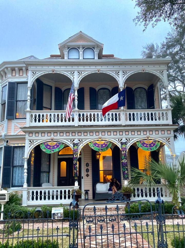 Coppersmith Inn Bed And Breakfast - Galveston