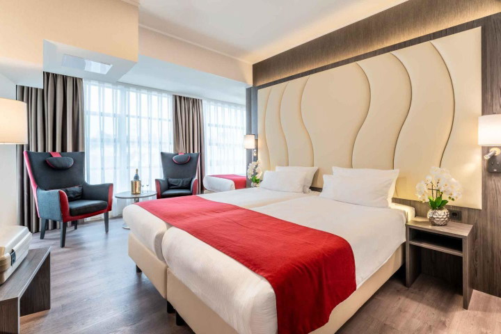 Plaza Premium Den Haag City Center - Leiden