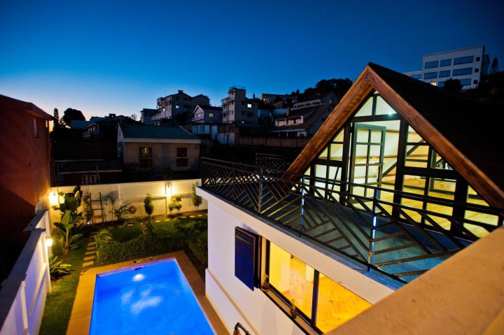 Villa Fotsy - Piscine, Rooftop, 5 Chambres, 12 Pers - Antananarivo