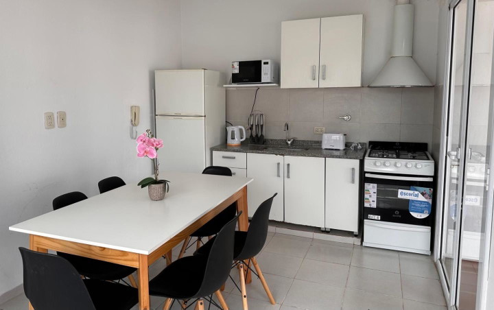 Departamento En El Centro De Dolores - Dolores
