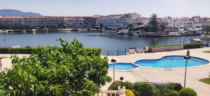 Magnifique Vue Piscine Et Canaux - Wifi Fibre Haut Débit - El Port de la Selva
