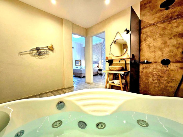 Golden City Center Suites - Rhodes Island