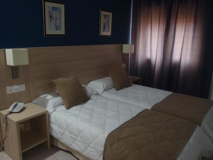 Hotel Catalán Puerto Real - Puerto Real
