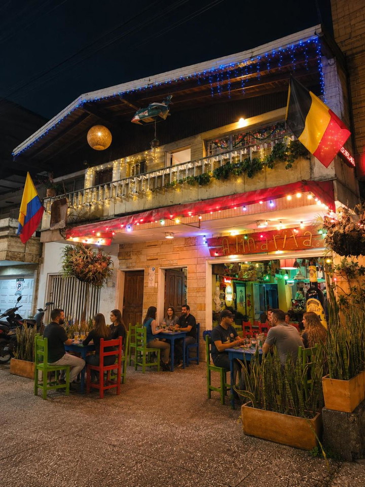 Casa Almarita Hostel Social Bar - Medellín