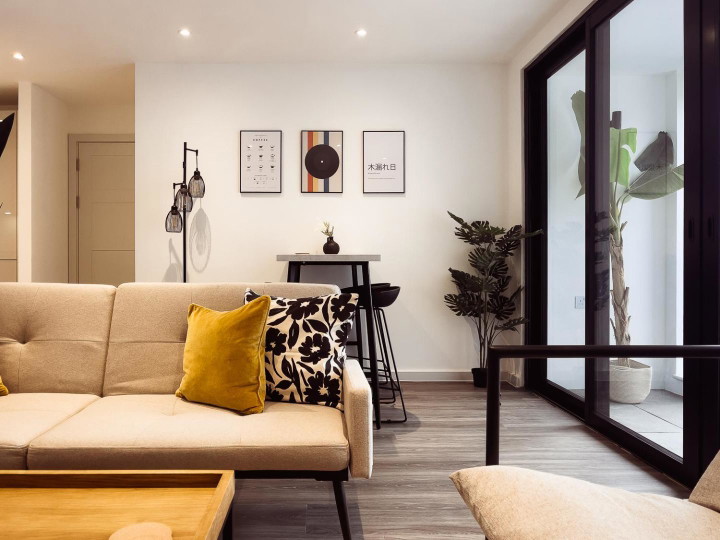 Modern 1-bedroom Apartment Near Kew Gardens With Free Parking & Workspace - Brentford
