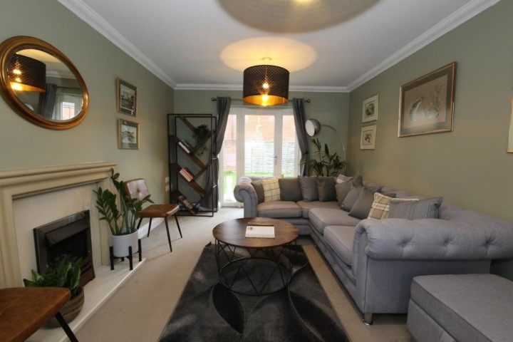 4 Bedroom Ipswich Home - Sleeps 8 - Free Parking - Ipswich
