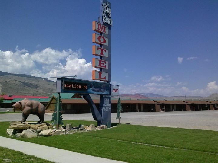Big Bear Motel - Wyoming