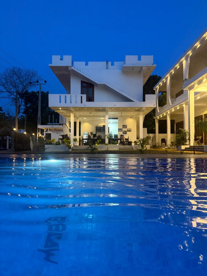 Bay Dreams Beach Hotel & Surf Camp - Sri Lanka
