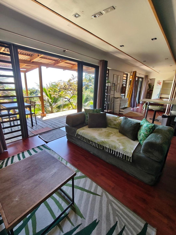 Fare Toahana, Accueillant Logement Chez L'habitant Avec Belle Vue - Tahiti