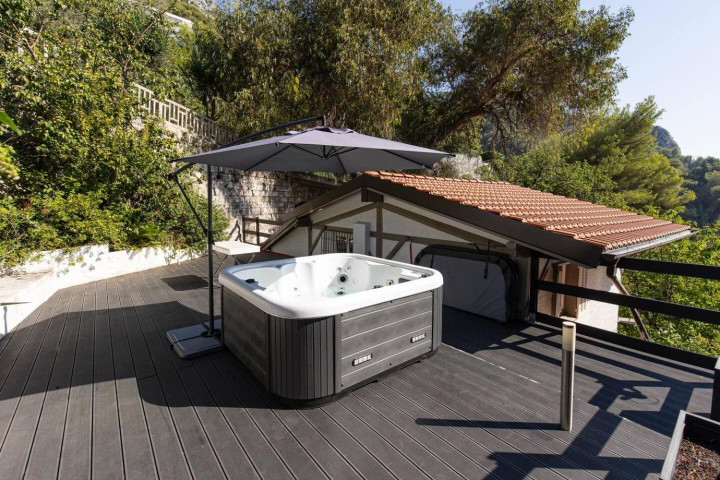 Stunning Seaview White Villa In Beuasoleil With Pool And Garden - Monte-Carlo
