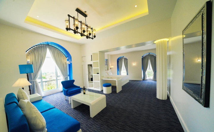 Hotel Carlito Tagaytay - Talisay