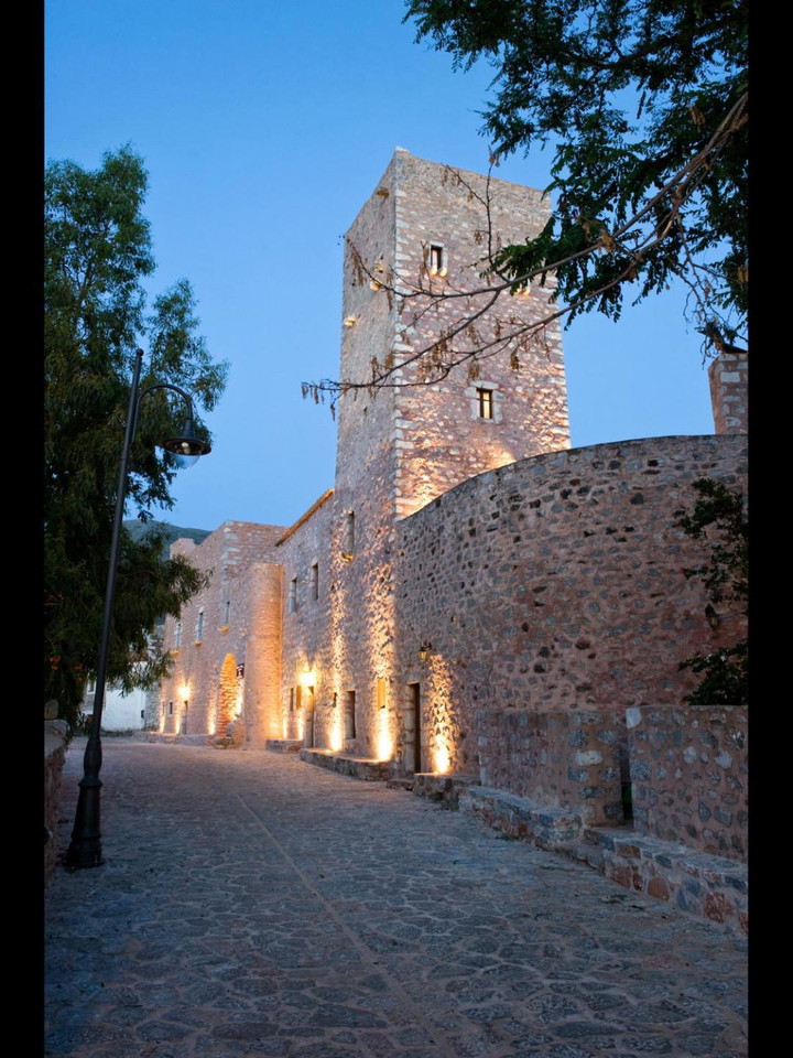 Arapakis Historic Castle - Greece