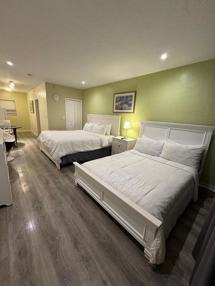 Stardust Hotel - Miami Beach, FL