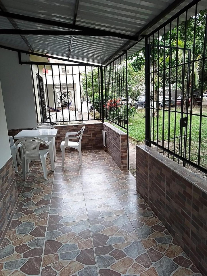 Bonita Y Cómoda Casa De 3 Habitaciones En Conjunto - Villavicencio