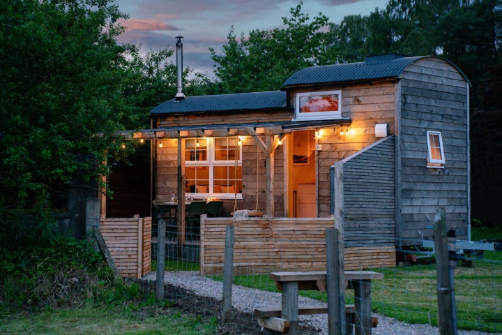Ailsa- Enchanting Tiny House With Wood Burner And Hot Tub In Cairngorms - Aberdeenshire