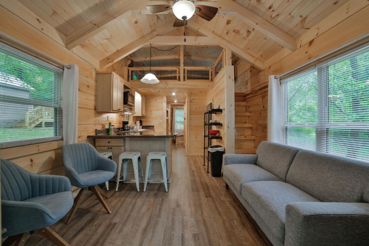 Lena Cabin Wooded Tiny Cabin - Hot Tub - Lookout Mountain, TN