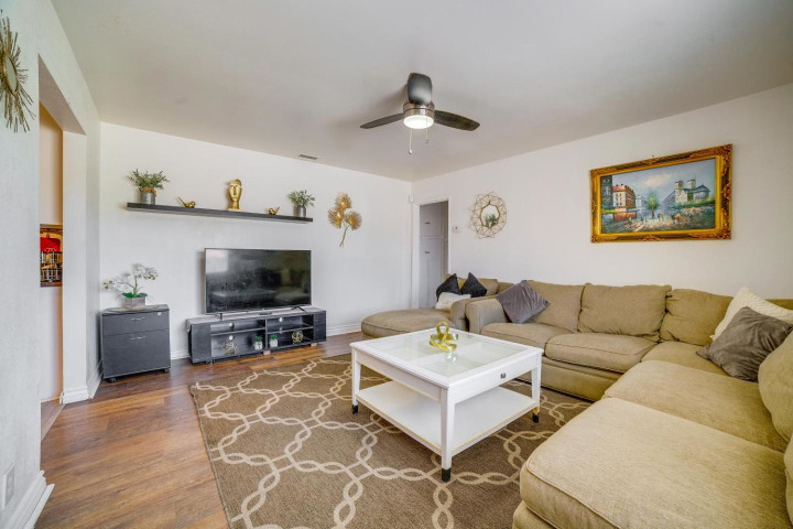 Commuter Friendly! Extended Stay In Riverside - Ontario, CA