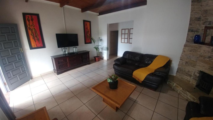 Four Seasons Self-catering Guest House - Graskop