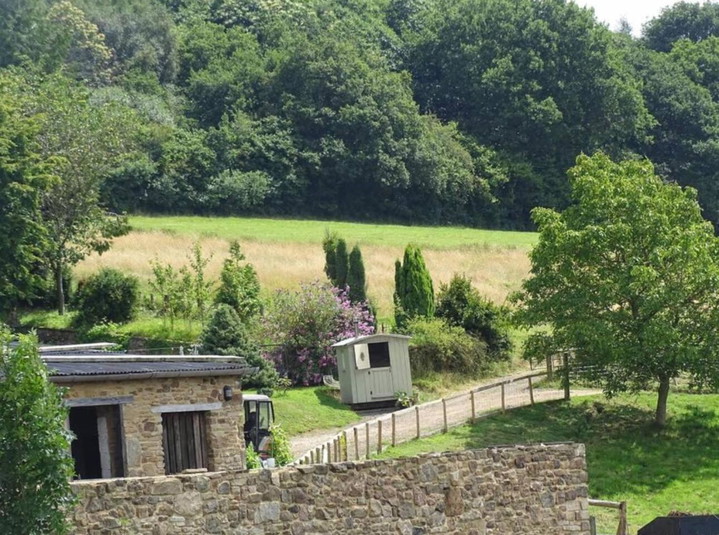 Pet Friendly - 2 Guests - Shepherds Hut - Herefordshire