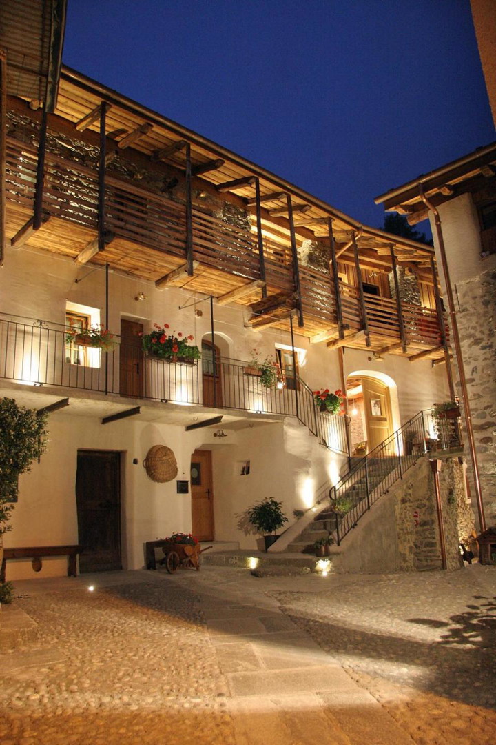 Ostello Del Castello Tirano - Aprica