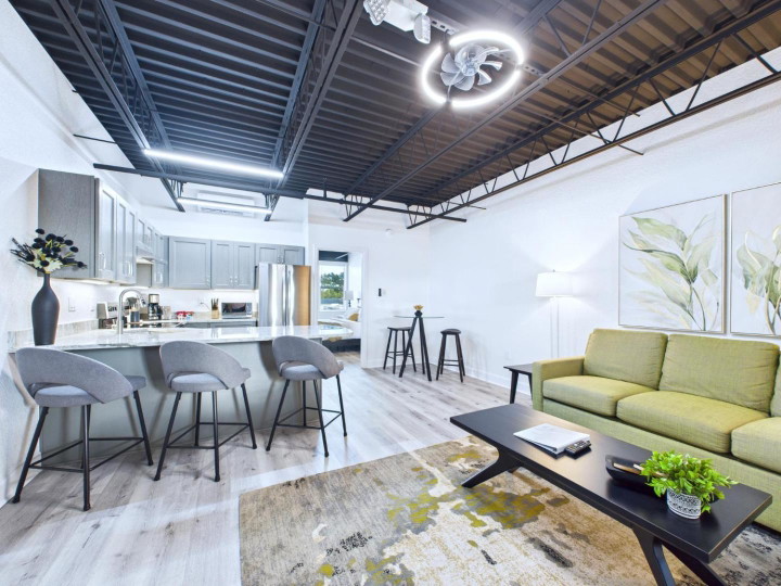 Stylish Loft Minutes From Beach & Port - Unit 204 - Cape Canaveral, FL