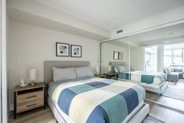 Modern 1bedroom Condo With Balcony Downtown Toronto - Toronto