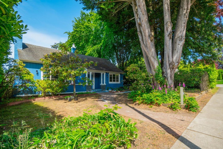 7811 The Solace Vista - West Vancouver