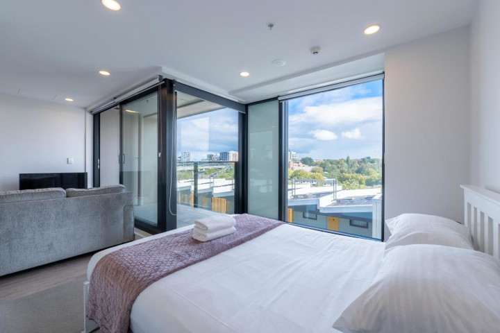 Urban Retreat 1-bedroom Studio With Balcony - Auckland