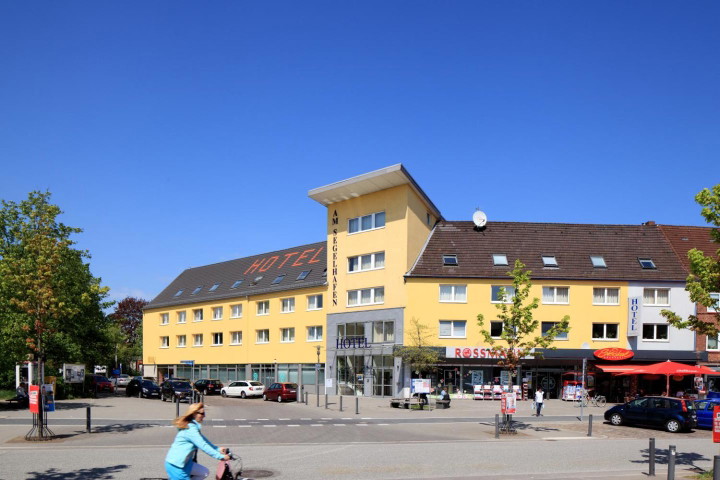 Hotel Am Segelhafen & Free Parking - Kiel